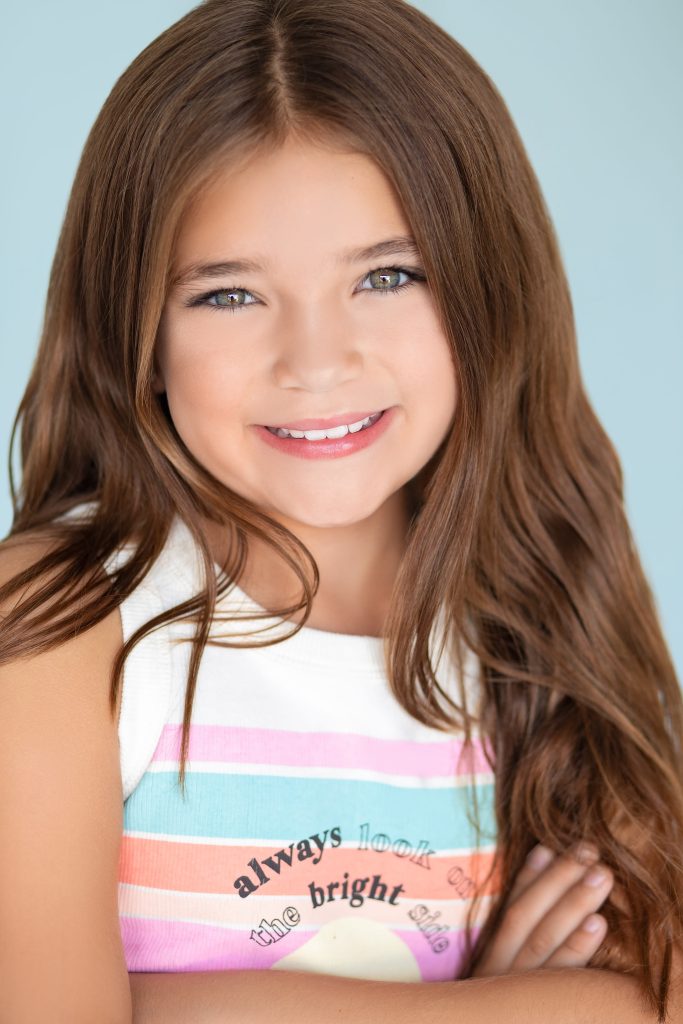 Hire girl Models - Best girl model agency Miami Stellar Talent Agency